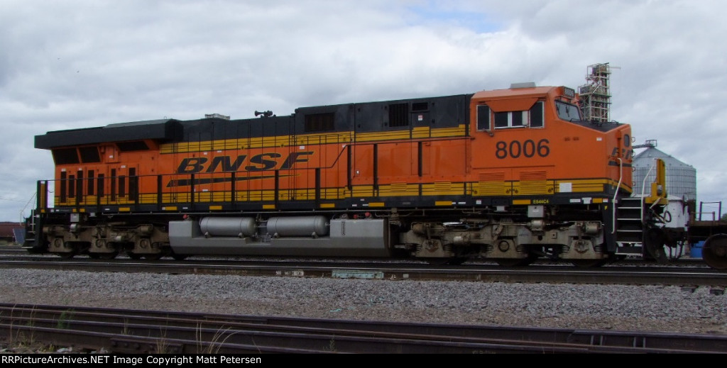 BNSF 8006